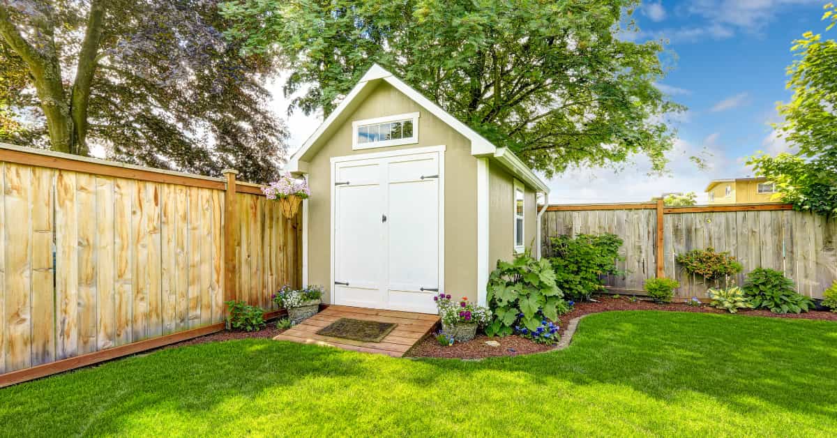 Outbuilding Insurance Ontario | 5-Star Service and Coverage